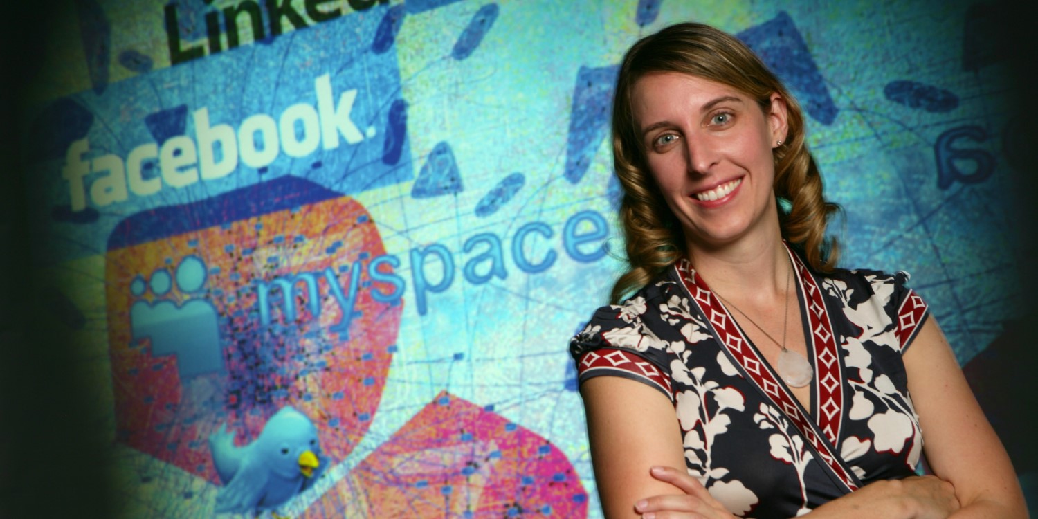 How to Avoid COVID-19 Fake News on Social Media: 5 Tips From Expert Jen ...